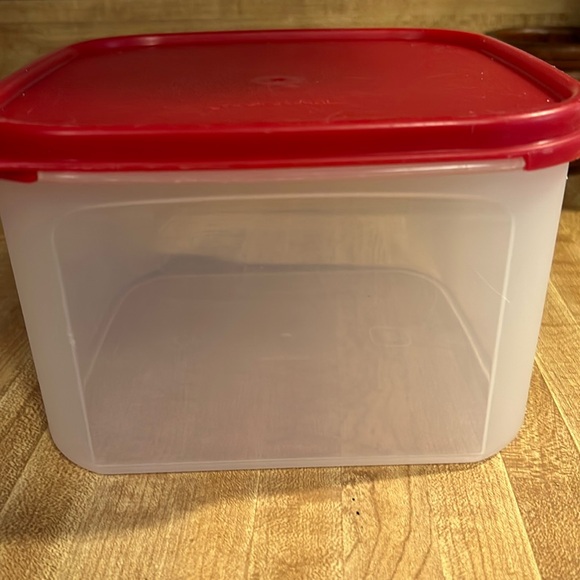 Tupperware | Kitchen | Tupperware Modular Mates 2 1 Cups With Red Lid ...